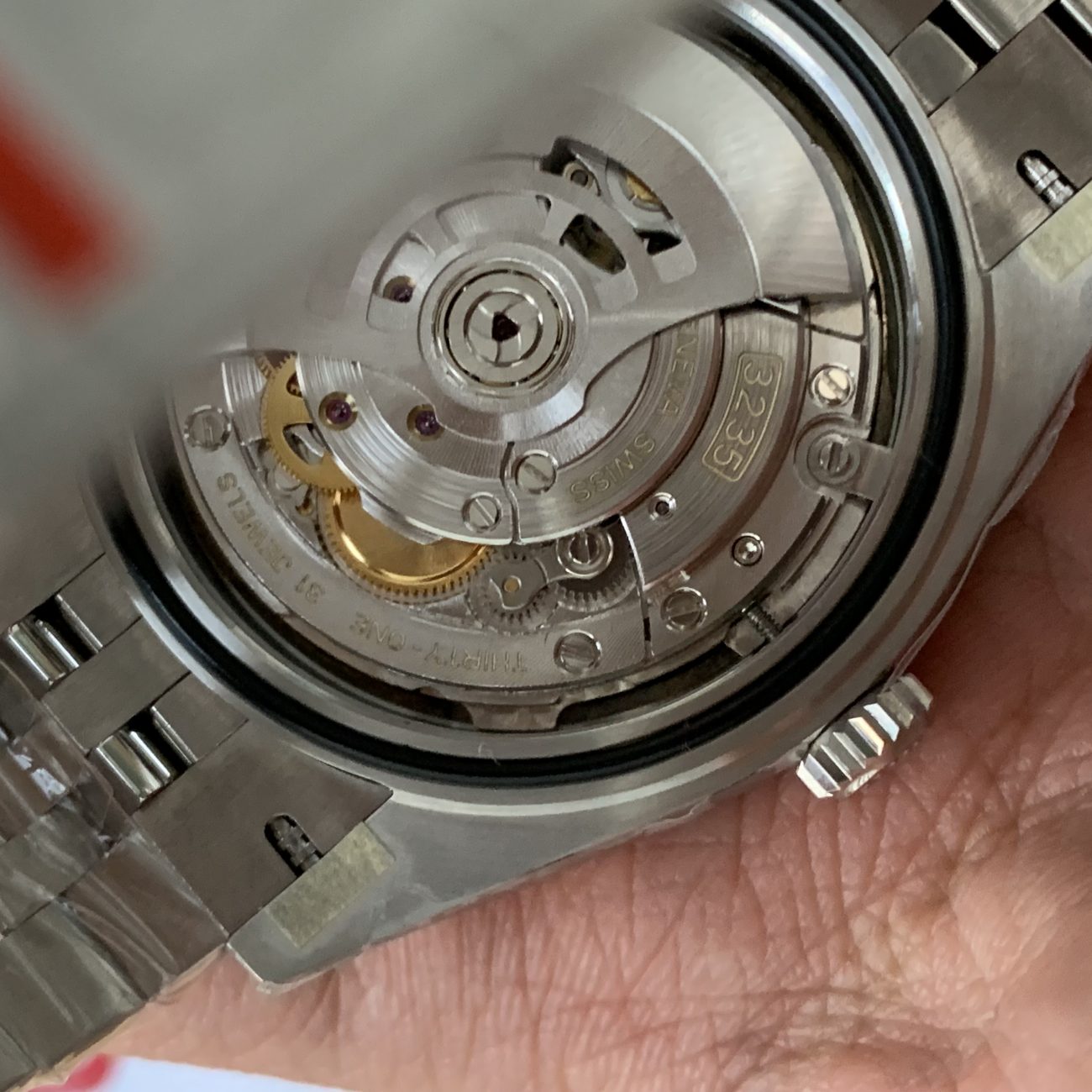 WHAT IS Inside a Rolex Super Clone?